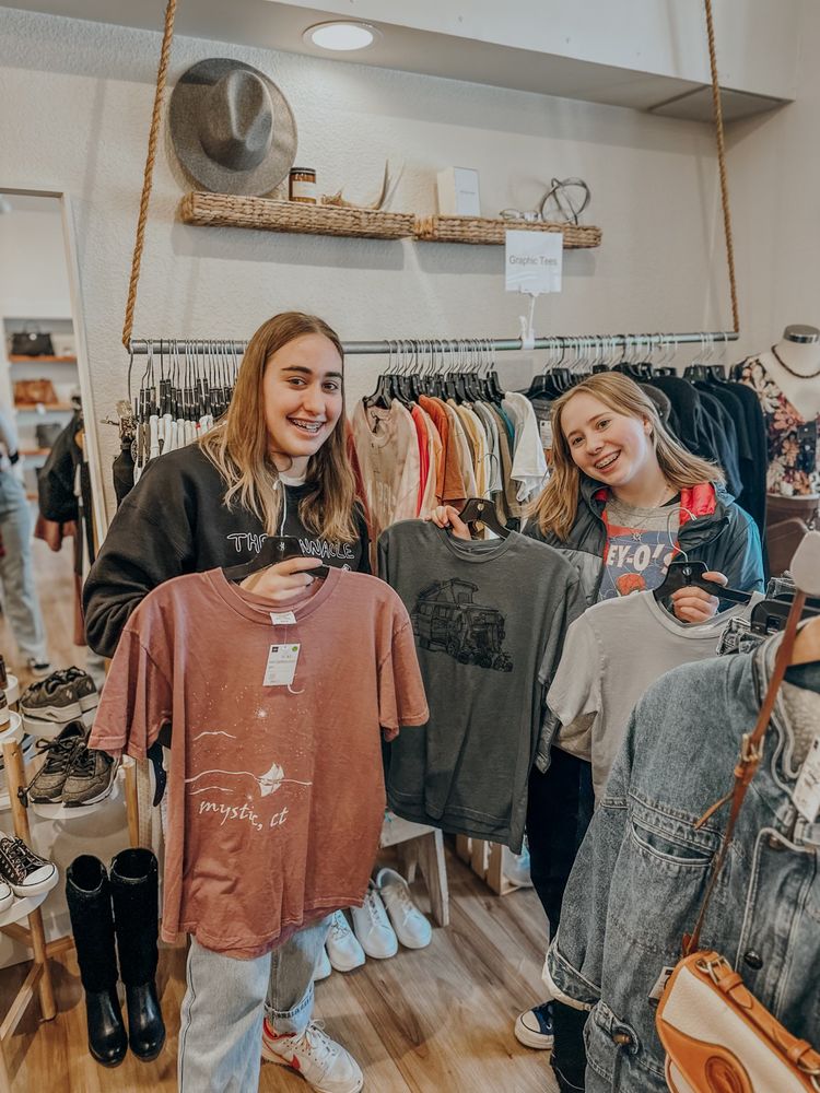 BEAU MONDE LUXE - Updated July 2025 - 14 Photos & 11 Reviews - 810 N 4th St, Coeur d'Alene ...