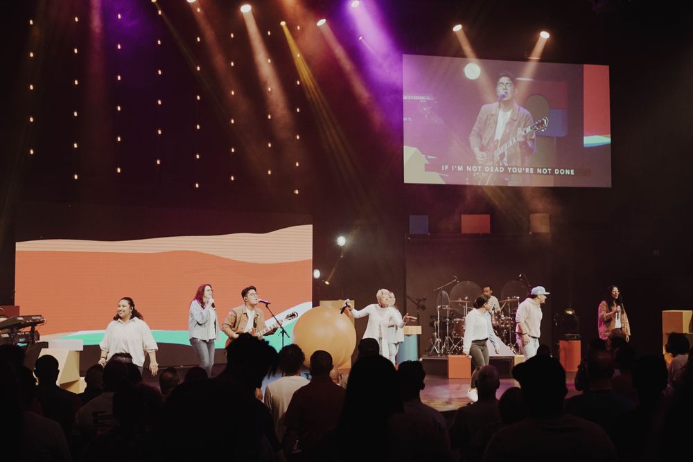 FREE LIFE CHAPEL - Updated December 2025 - 86 Photos - 6780 N Socrum ...