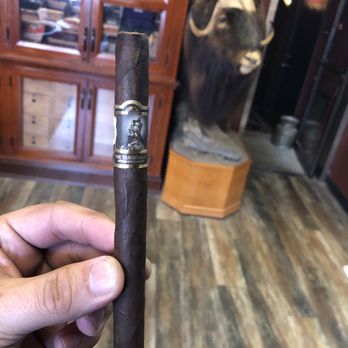 BROADWAY CIGAR COMPANY - Updated July 2025 - 53 Photos & 57 Reviews ...