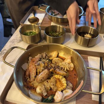 SOUPER HOT POT - Updated September 2025 - 121 Photos & 39 Reviews - 476 ...