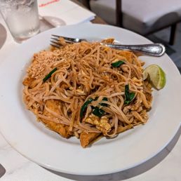 MOONGA ASIAN BISTRO - Updated December 2025 - 669 Photos & 202 Reviews ...