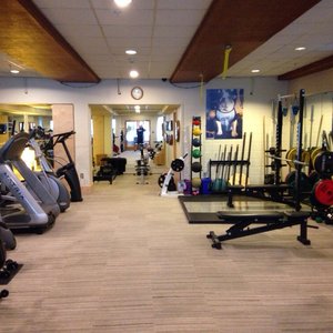 ASPEN RECREATION CENTER - Updated April 2025 - 27 Photos - 0861 Maroon ...