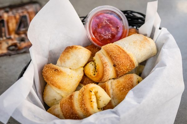 CROSS EYED COW PIZZA - 294 Photos & 309 Reviews - 19242 National Trails ...