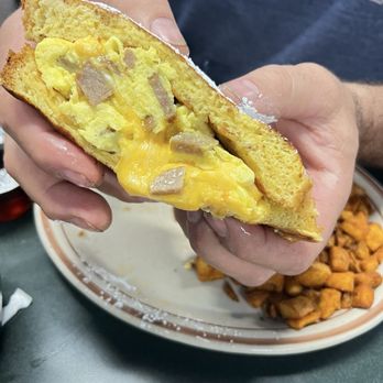 EGG WORKS - Updated August 2024 - 528 Photos & 547 Reviews - 7591 Tule ...