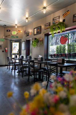 BIG APPLE BODEGA - Updated November 2025 - 116 Photos & 87 Reviews ...