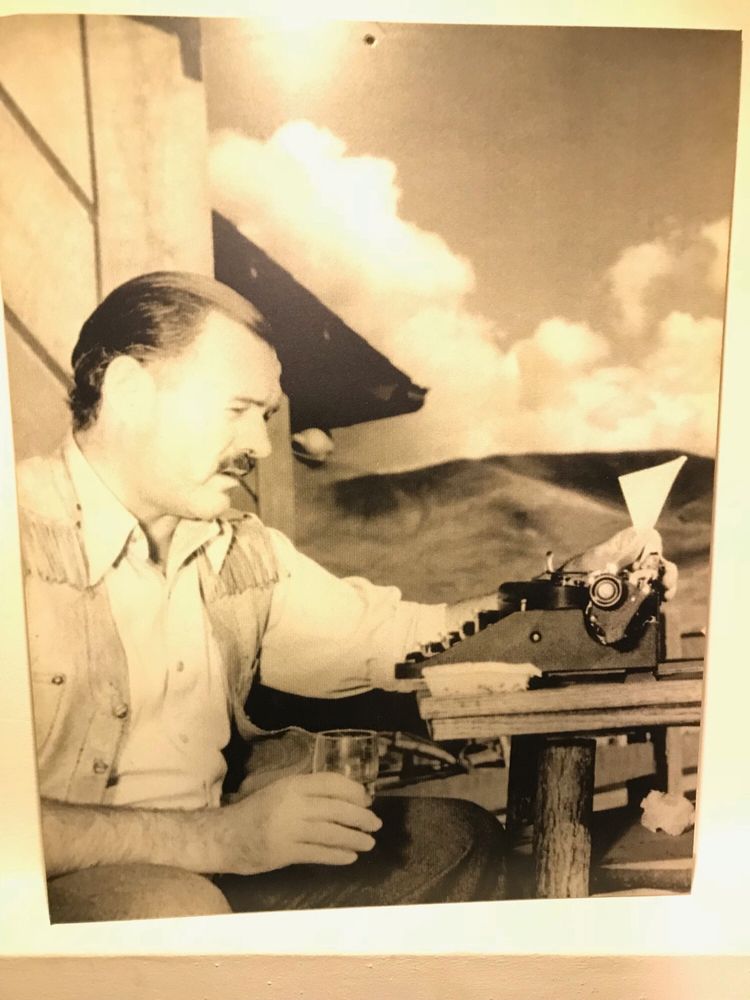 HEMINGWAY’S ERICEIRA - Updated October 2025 - Rua do Ericeira, 8 ...