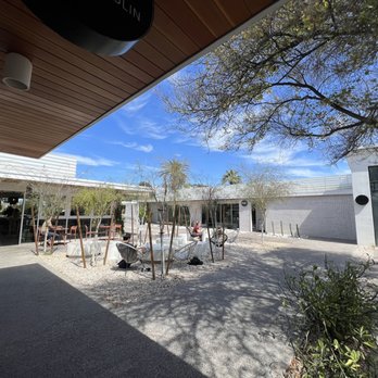 THE FREDERICK - Updated January 2026 - 28 Photos - 1215 E Missouri Ave ...