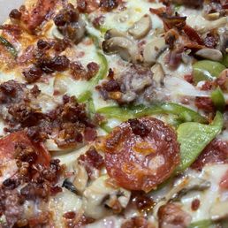 MIDDLEFIELD PIZZA AND RESTAURANT - Updated July 2025 - 45 Photos & 29 ...