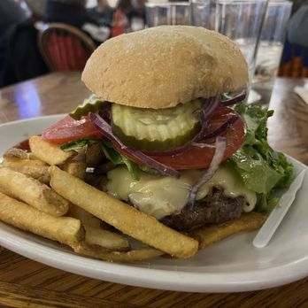 RED LION - Updated November 2024 - 244 Photos & 386 Reviews - 304 ...