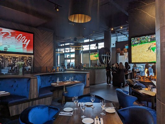 NBA COURTSIDE RESTAURANT - Updated December 2025 - 82 Photos & 40 ...