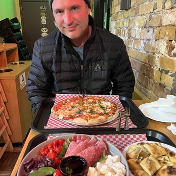 VITTA PIZZA CANAL PARK - Updated May 2024 - 382 Photos & 176 Reviews ...