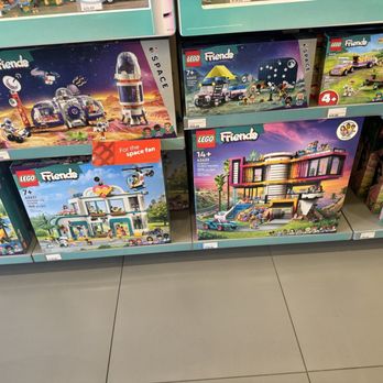 THE LEGO STORE - Updated December 2025 - 423 Photos & 121 Reviews ...