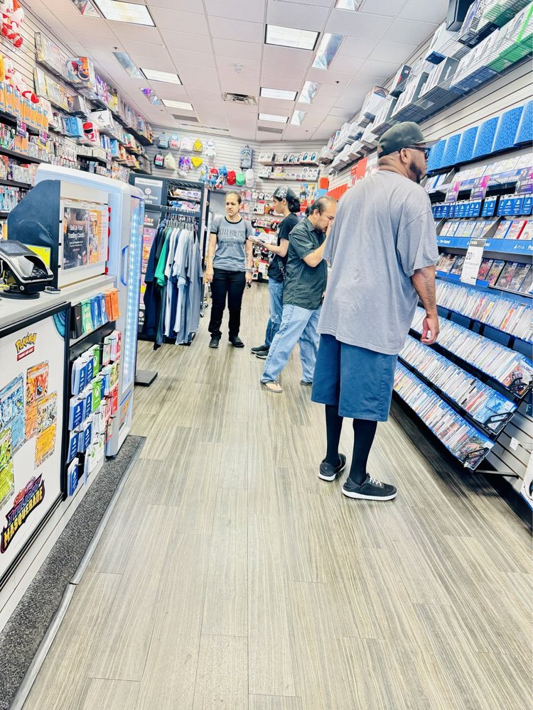GAMESTOP - Updated December 2025 - 28 Photos & 53 Reviews - 1640 Camino ...
