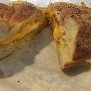 WUNDERBAR DELI - 10 Photos & 51 Reviews - Delis - 148 Hallock Ave, Port ...