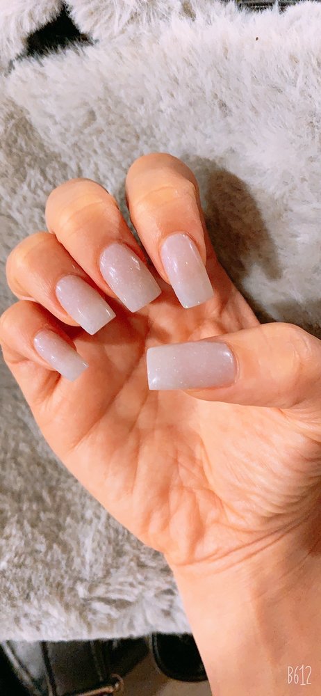 BELLA LUNA SALON - 111 Photos & 23 Reviews - 1524 Old Northern Blvd ...