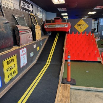 BIG PUTTS MINI GOLF - Updated October 2025 - 99 Photos & 44 Reviews ...