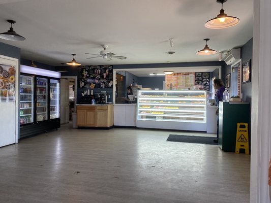 S&L DONUTS - Updated October 2025 - 31 Photos & 25 Reviews - 1011 S ...