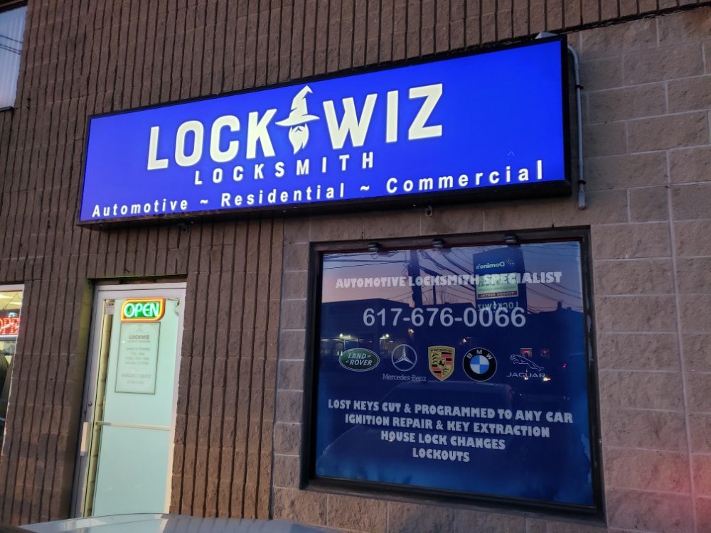 LOCKWIZ LOCKSMITH - Updated September 2025 - 11 Reviews - 205 Lexington ...