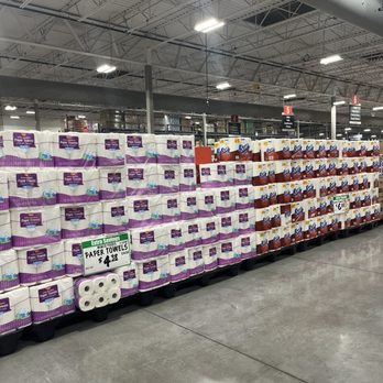 WINCO FOODS - Updated January 2026 - 17 Reviews - 2815 Chad Dr, Eugene ...