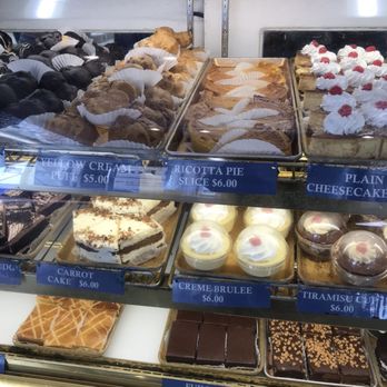 MIKE’S PASTRY - Updated July 2024 - 7732 Photos & 9013 Reviews - 300 ...