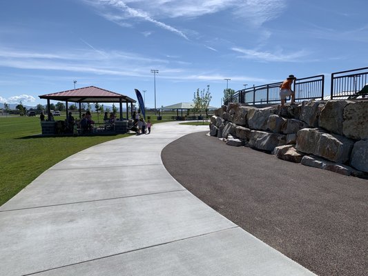 DISCOVERY PARK - Updated January 2026 - 24 Photos - 2121 E Lake Hazel ...