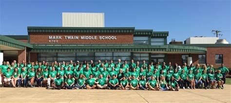 MARK TWAIN HIGH SCHOOL - Updated December 2025 - 6402 Linda Vista Rd ...