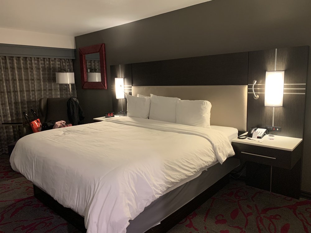 RADISSON HOTEL OAKLAND AIRPORT - 185 Photos & 192 Reviews - 8400 Edes ...