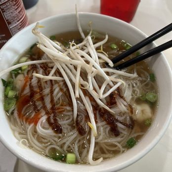 PHO 83 - Updated October 2025 - 317 Photos & 261 Reviews - 615 Pilot ...