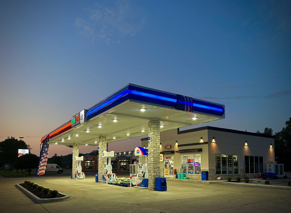 AMOCO BONDED OIL - Updated September 2025 - 215 E Broadway St ...