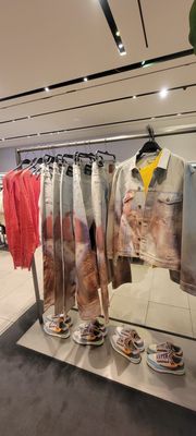 ZARA - Updated October 2025 - 71 Photos & 211 Reviews - 7014 E ...