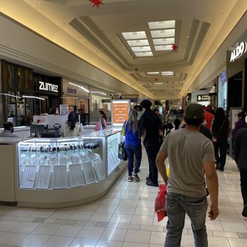 SUNVALLEY SHOPPING CENTER - 212 Photos & 319 Reviews - 1 Sunvalley Mall ...