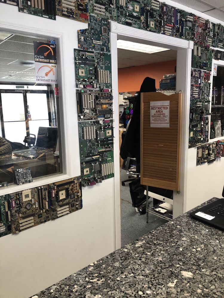 THE COMPUTER SHOP - 62 Photos & 81 Reviews - IT Services & Computer ...