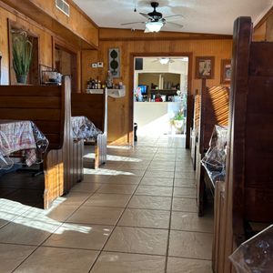 AMISH COUNTRY STORE & RESTAURANT - Updated August 2025 - 118 Photos ...