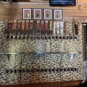 BIG TOP BREWING COMPANY - Updated December 2024 - 205 Photos & 199 ...