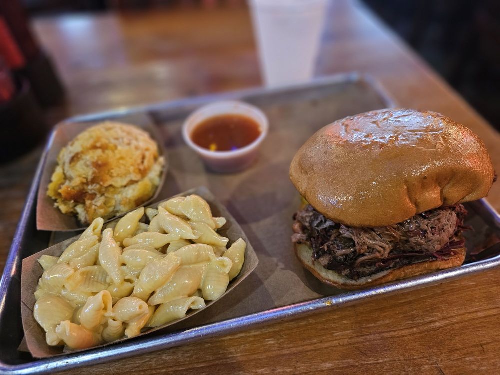 STILES SWITCH BBQ & BREW - Updated August 2025 - 2652 Photos & 2094 ...