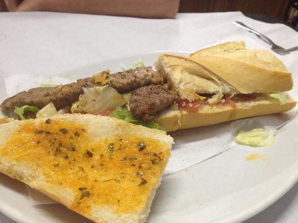 LA PICAETA - Carrer Alcoi, Loire, Grau i Platja, Valencia, Spain ...