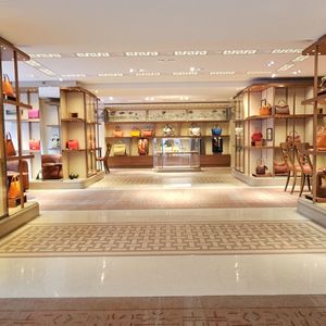 MERRY JEAN’S - Updated June 2025 - 81 rue Saint-Martin, Paris, France ...