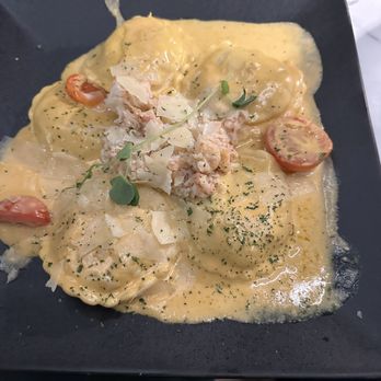 COMMELFO RESTAURANT - Updated November 2024 - 250 Photos & 170 Reviews ...