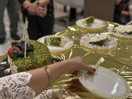 SULTAN ARTISAN BAKERY - Updated December 2024 - 77 Photos & 41 Reviews ...