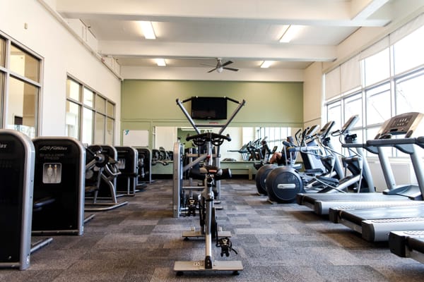 BAYVIEW HUNTERS POINT YMCA - Updated November 2025 - 40 Photos & 18 ...