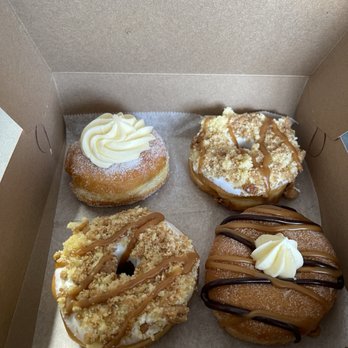 GROUNDS DONUT HOUSE - Updated February 2025 - 145 Photos & 41 Reviews ...