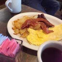 RADCLIFFE CAFE - Updated October 2025 - 41 Photos & 99 Reviews - 1705 ...