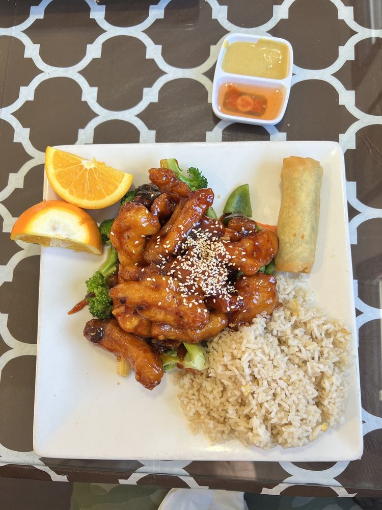 CHINA VILLAGE - Updated July 2024 - 52 Photos & 82 Reviews - 60693 Hwy ...