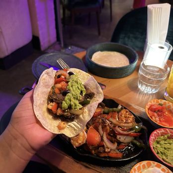 AZTECA SOUTH BEACH - Updated June 2025 - 143 Photos & 70 Reviews - 1058 ...