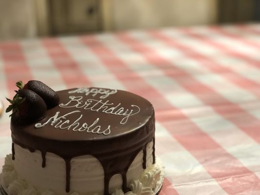 MOTHER MOUSSE BAKERY - 107 Photos & 131 Reviews - 3767D Victory Blvd ...