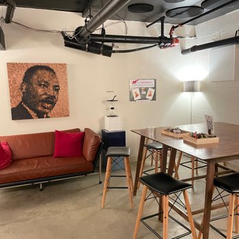 RED FOX ESCAPES - Updated August 2024 - 28 Photos & 187 Reviews - 614 ...