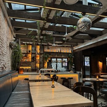 THE PARLOUR - Updated February 2025 - 115 Photos & 49 Reviews - 642 ...