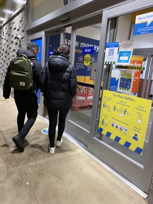 WALMART - Updated December 2025 - 87 Photos & 29 Reviews - 4545 Central ...