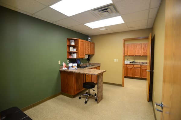 LANCASTER VETERINARY CLINIC - 71 Photos - 222 S Roosevelt St, Lancaster ...