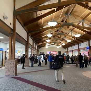 EAGLE COUNTY REGIONAL AIRPORT - EGE - Updated September 2024 - 105 ...